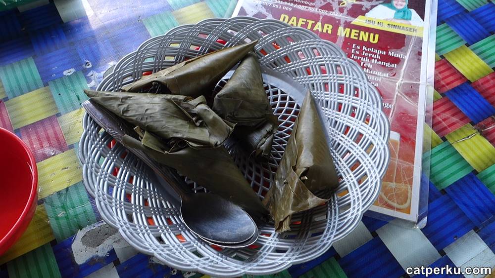 Sate Rembiga: Kuliner Daging Pedas Khas Lombok Wajib Coba!