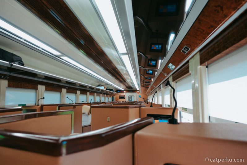 Argo Bromo Anggrek Luxury, Kereta Api Sleeper Mewah Indonesia!